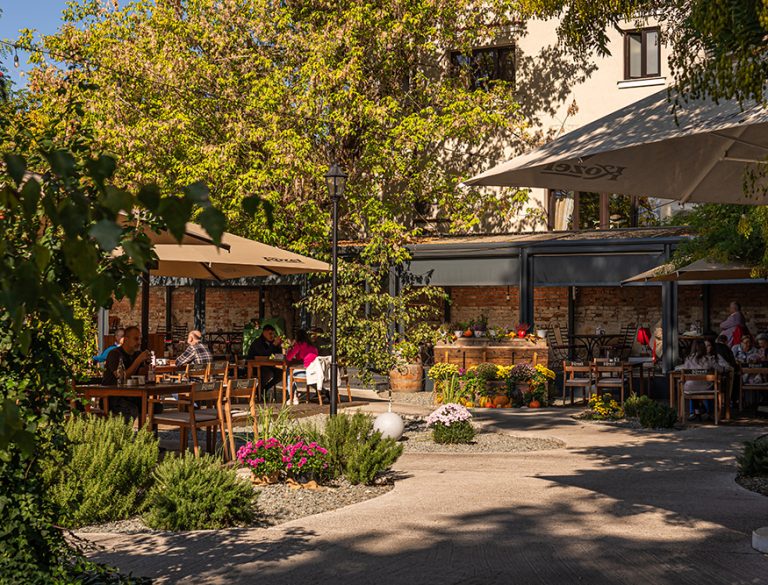 CITY GRILL PRIMĂVERII - Restaurant City Grill